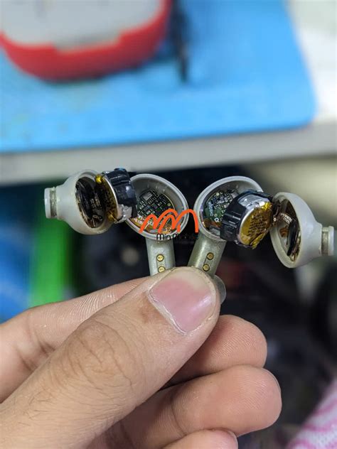 Thay Pin Tai Nghe JBL Live Pro 2 Min Mobile