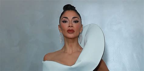 We Cannot Stop Staring At Nicole Scherzingers Overlined Lips