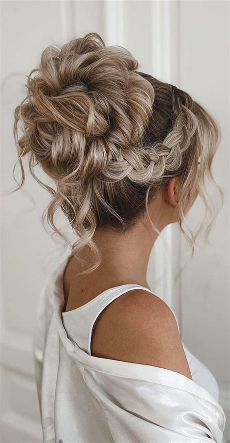 Prom Hairstyles To The Side With Braid
