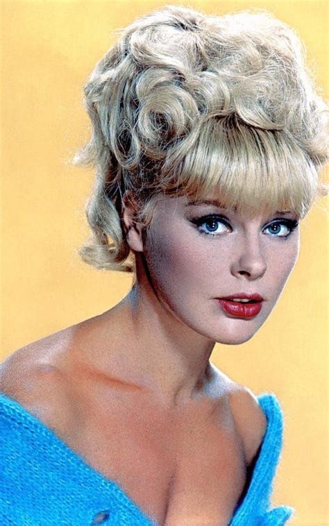 Elke Sommer エルケ・ソマー 1940 ドイツ 女優、画家 Actrices Moda Años 1940 Celebridades