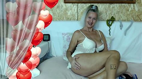 Granny Solo Tease Porn Videos Cumguru Com