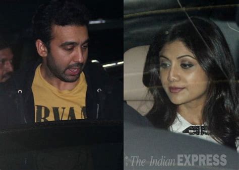 Akshay Kumars Ex Girlfriend Watches ‘entertainment Entertainment