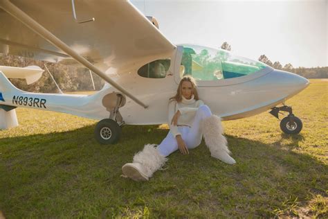 Plane Grass Field Photos Download The Best Free Plane Grass Field