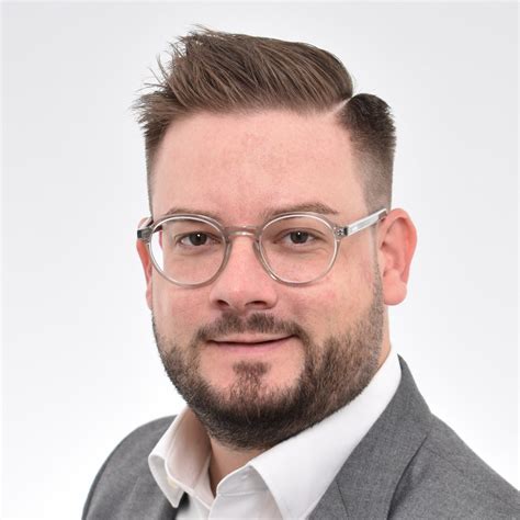 Daniel Ganzer Vertriebsmitarbeiter Im Außendienst Comelli Ziegel