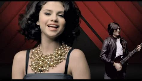 Selena Gomez Naturally Screencaps Selena Gomez Image Fanpop