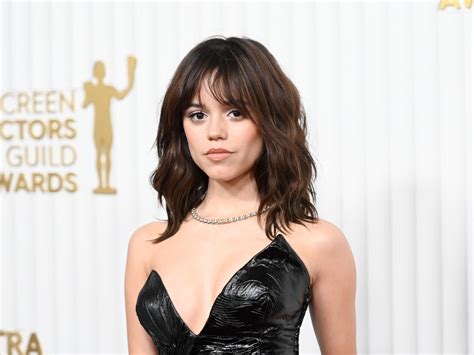 WATCH Millers Girl Gives Us A Jenna Ortega Weve Never Seen Before