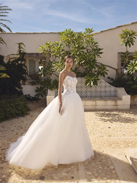 Gilke Modeca Bruidsmode Charina