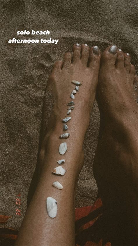 Hazel Grayes Feet