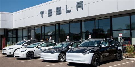 Tesla Slammed With Lawsuit For Sharing Private Car Camera Footage Business Insider