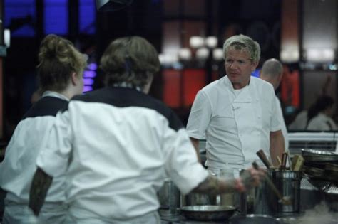Foodie Gossip Hells Kitchen Season 9 Episode 14 Recap “5 Chefs Still