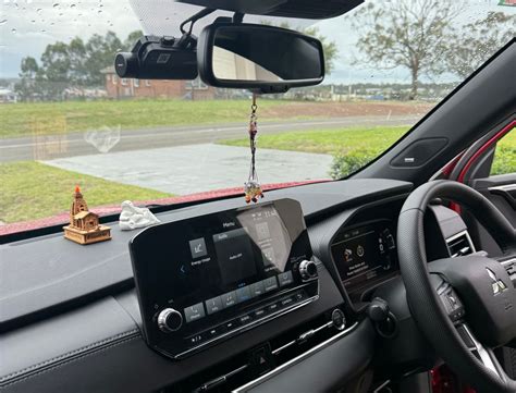 Outlander 2025 Iroad Fx2 Pro 1 Dash Cam Creative Installations