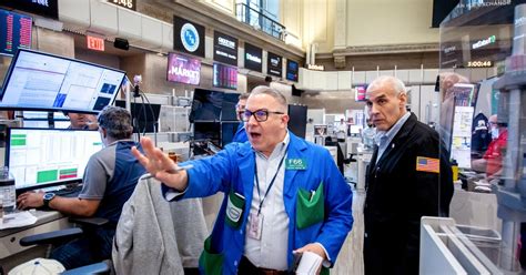 Turbulent Times Stock Market Faces Volatility Amid Recession Concerns