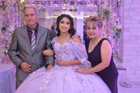 Danna Sofía Llega A Sus Xv Años