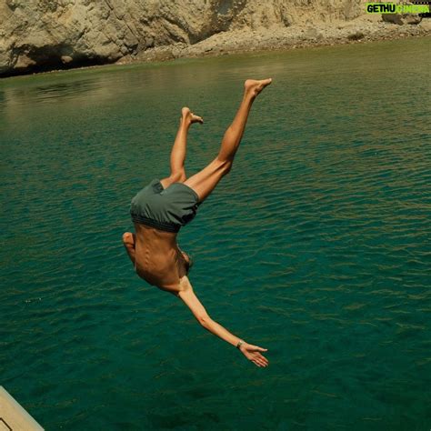 Paul Bettany Wiki Biography Age Gallery Spouse And More