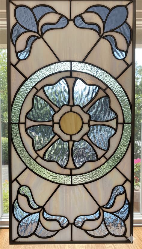 Stained Glass Daisy Pattern