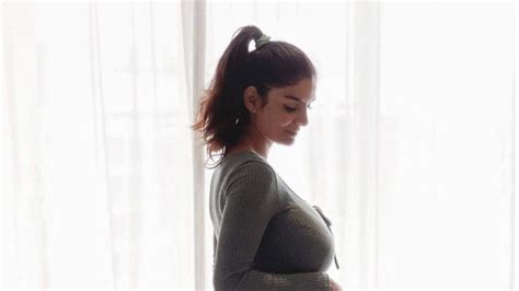 Anveshi Jain Flaunts Her Curves In Figure Hugging Dress Check Out The
