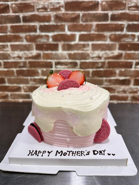 Lychee Sakura Fresh Cream Cake Food And Drinks Homemade Bakes On Carousell