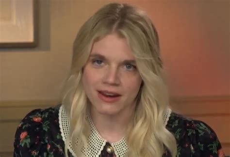 Who Is Leigh Janiak Ross Duffers Wife Age Net Worth And The