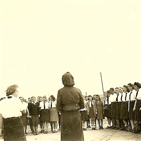 Best Female German Uniformed Jugend Girls Truppe Lined Up In