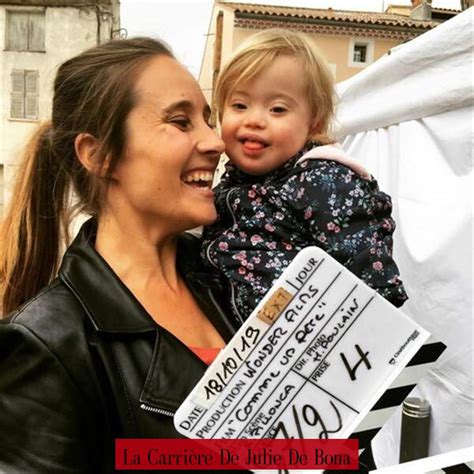 Julie De Bona Actrice Accomplie Et Mère Dévouée Découvrez Sa Vie