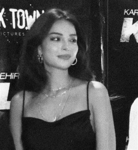 Pin Di سيلينا💋 Su الوجه