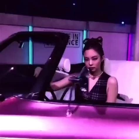 lisa fancam Dansçılar Şarkılar Şarkıcılar