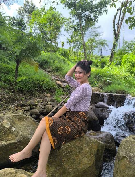 Gadis Desa