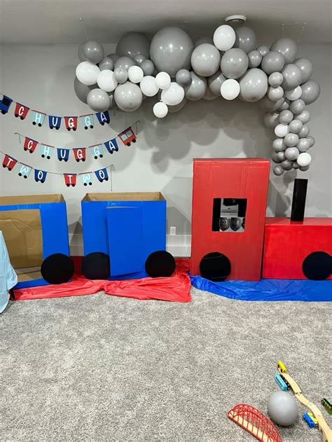 Train Birthday Balloon Ideas Train Birthday Party Decorations Train Theme Birthday Party