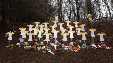 Sandy Hook Elementary Memorial Location At Floyd Slemp Blog