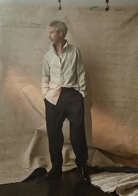 Theatre Actor Jonathon Young Transforms The Landscape Of The Medium Nuvo