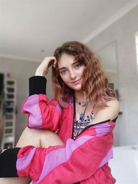 Im The Hot Next Door Girl Turning Heads With A Casual Sizzle F18 R Nsfwnextdoorgirls