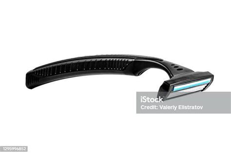3개의 블레이드가 있는 일회용 검은색 플라스틱 면도기 흰색 배경에 격리 된 클로즈업 0명에 대한 스톡 사진 및 기타 이미지 0명 가정의 방 강철 Istock