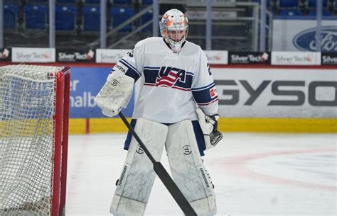 Saturdays Hockey South Lyons Natalia Dilbone Celebrates Birthday At U18 Worlds