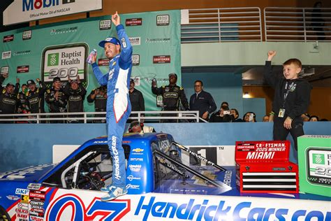 Spinning To Winning Kyle Larson Claims Truck Series Win At Homestead Miami Speedway The