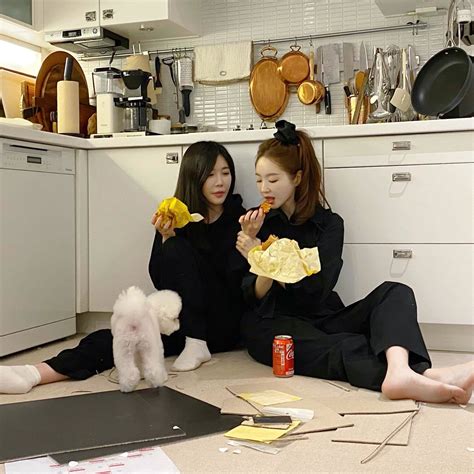 Min Kyung Kangs Feet Min Kyung Kangs Feet
