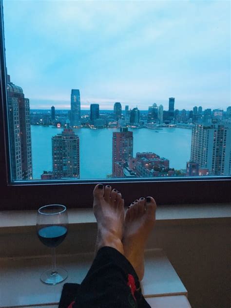 Nia Peeples Feet
