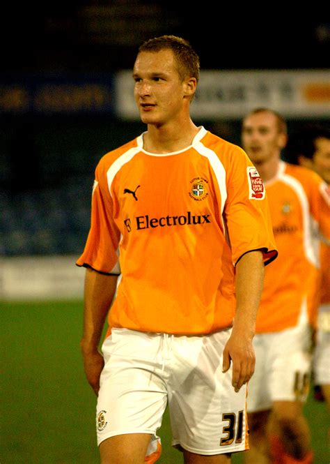 Jaroslaw Fojut Hatters Heritage A History Of Luton Town Fc