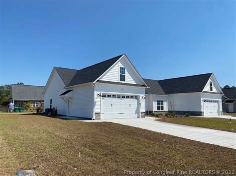 309 Oak Pointe Cir E Lumberton Nc 28358