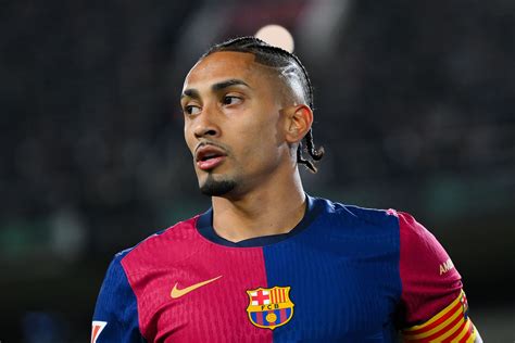 Raphinha Dazzles With A Gesture That Elevates Him As Captain Of Barça