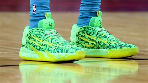 Every Nba Player With A Signature Shoe Deal Nbc Los Angeles