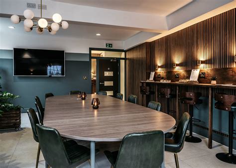 Flexible Meeting Rooms For Hire The Hub And Spoke