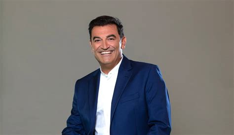 Max Giusti Passa A Mediaset Davide Maggio