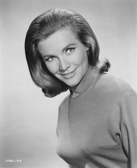 35 Fabulous Photos Of Honor Blackman In The 1960s ~ Vintage Everyday