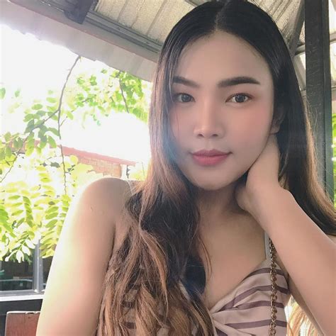 Jariya Jj เสื้อผ้างานป้าย