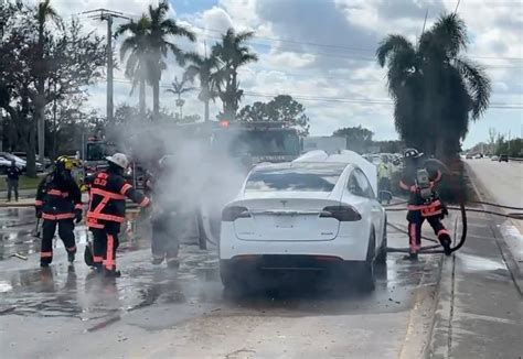Ev Fires Following Hurricane Ian Have Florida Fire Officials On Guard