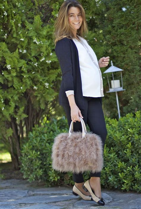 Pin De Faraa Rahman En Maternity Corporate Outfit Moda Para Embarazadas Ropa De Maternidad