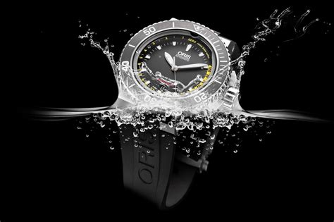 Watch In Focus Oris Aquis Depth Gauge