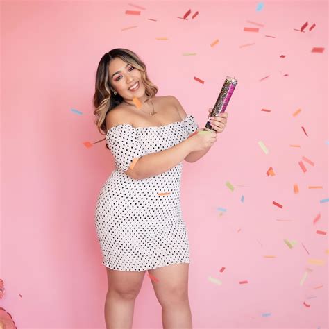 Selena Ramirezs Amazon Page