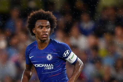 Willian Reveals Chelsea Rejected Barcelonas Offer To Buy Him Daily