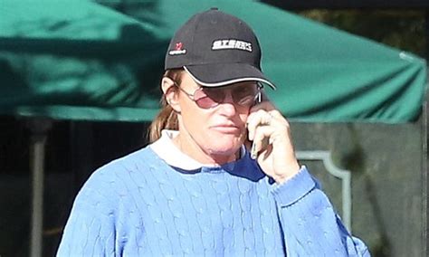Bruce Jenner Puts Docu Series About Sex Change On Hold Daily Mail Online